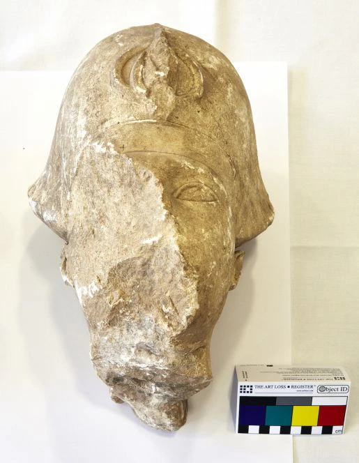 Restituzione di 32 beni culturali antichi all’Egitto